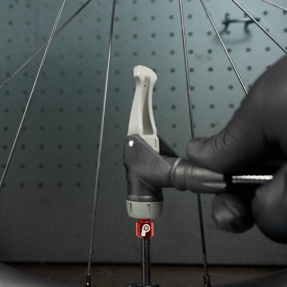 Prestadapter TUBELESS – Presta adapter and Valve core remover – Prestacycle